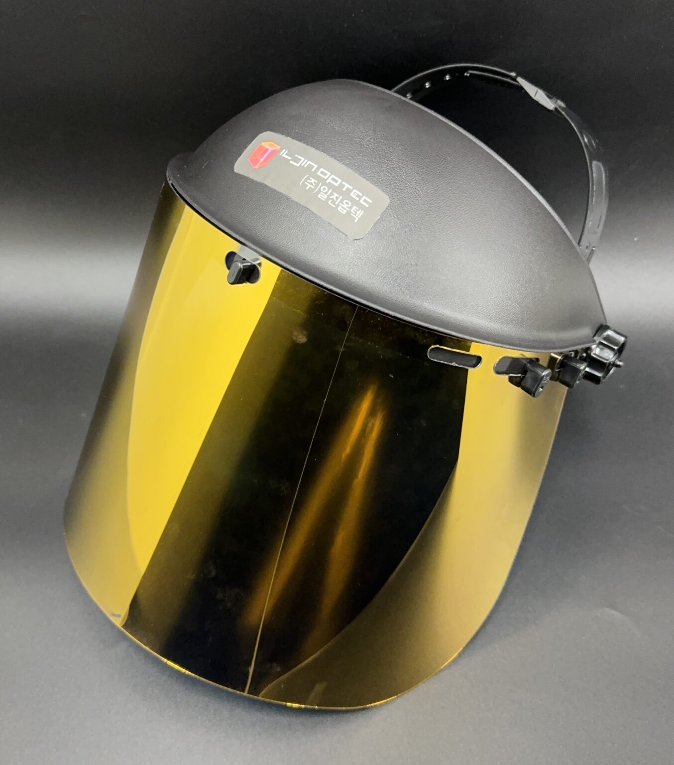 Heat Blocking Face Shield(Standalone Type) - ILJIN OPTEC CO., LTD.